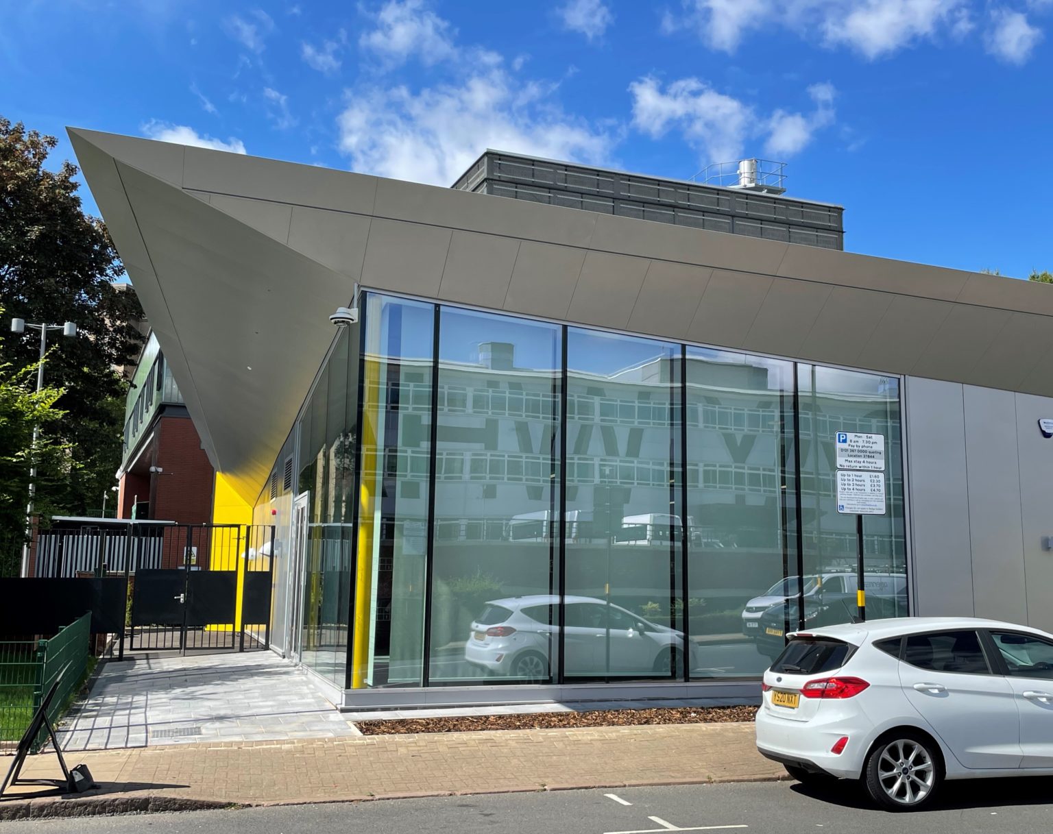 Robothams: Architects and Architectural practice in Warwick